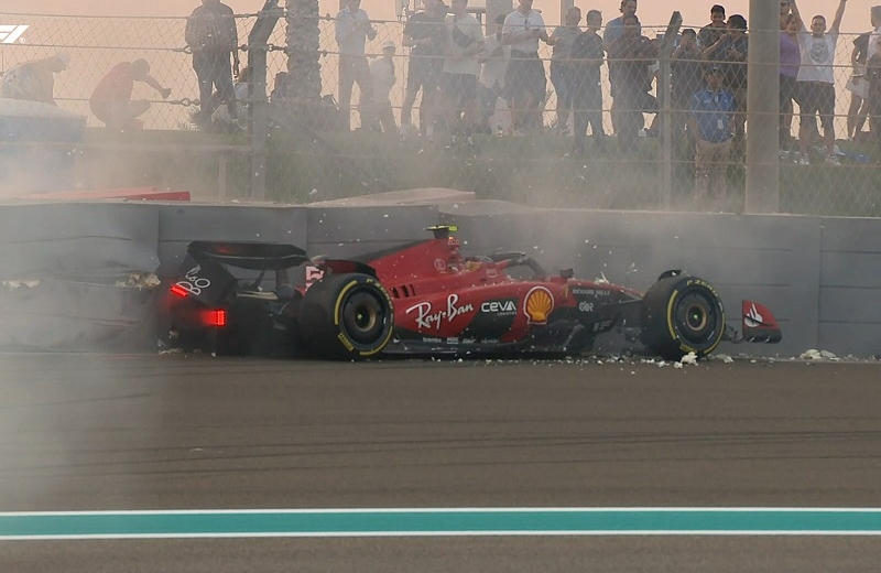 ¡Terrible accidente de Carlos Sainz en GP de Abu Dhabi! (+videos/fotos) | Ya! FM