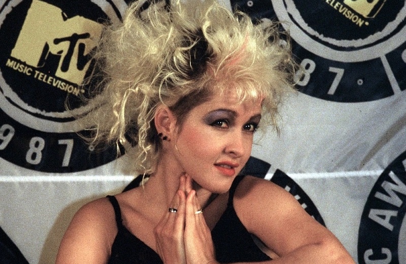 ¡omg Cyndi Lauper Anuncia Su Retiro De La Música Video Ya Fm